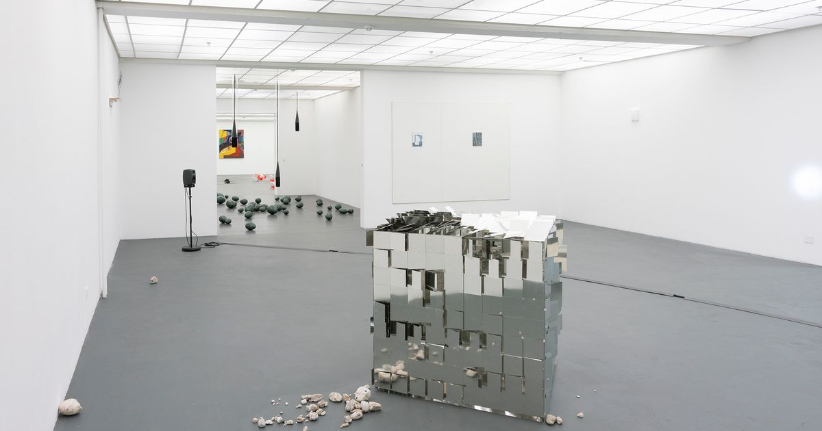 Exhibitions: World’s Rainbow—Graduation Exhibition: Institute Art ...