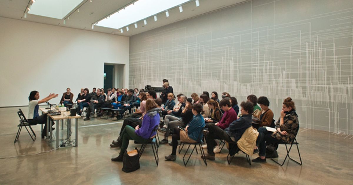 Seeking Director of Graduate Program - Announcements - e-flux