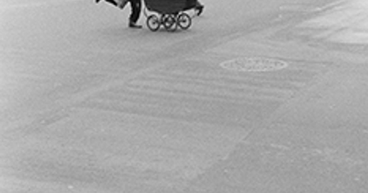 Exhibition, Environment, Performance: a panel with Red Grooms, Claes ...