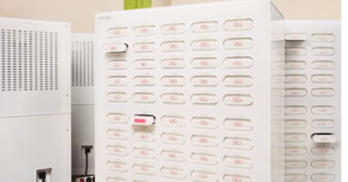 Flash Cube - Announcements - e-flux