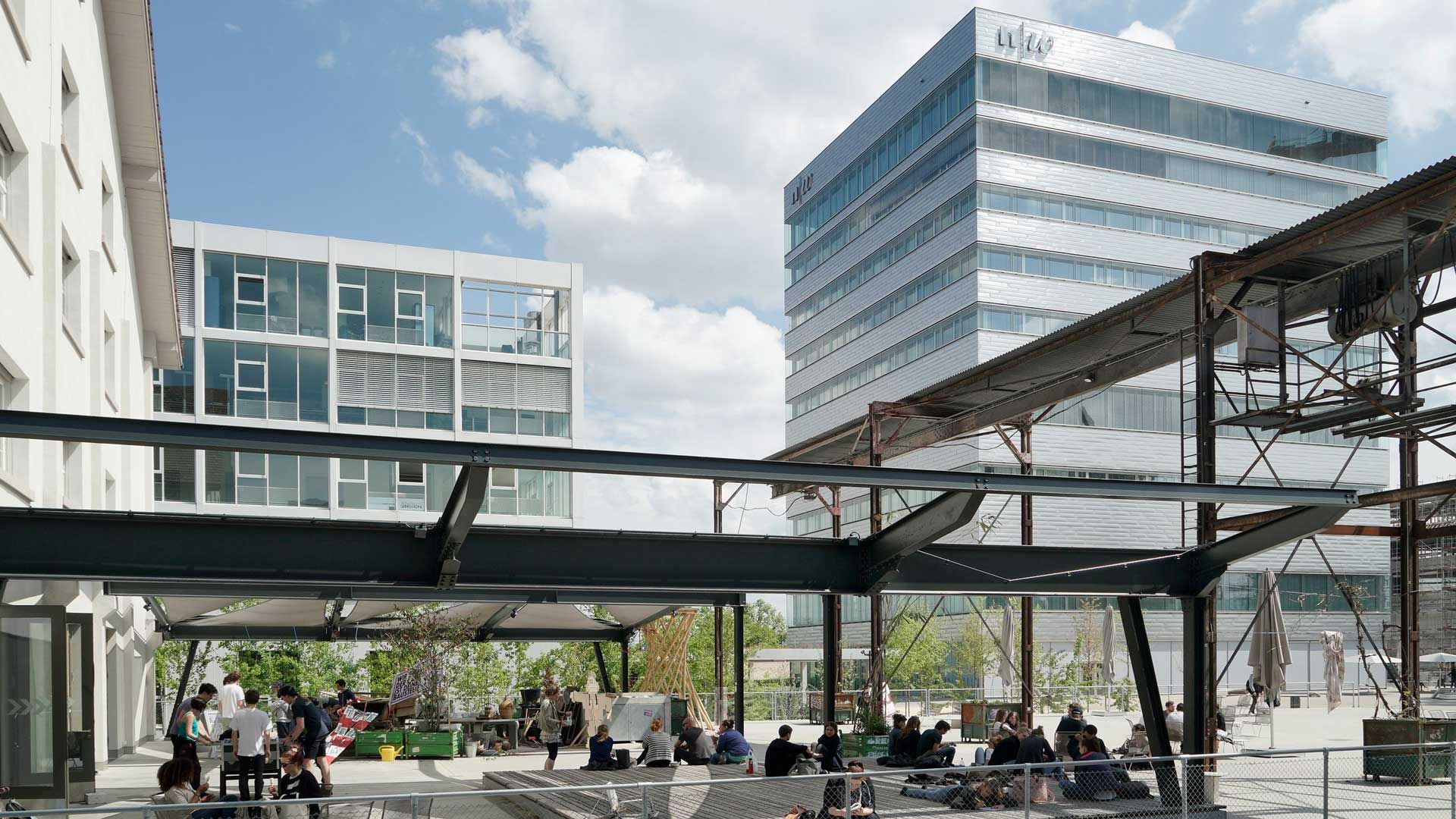 MA Digital Communication Environments - Announcements - e-flux