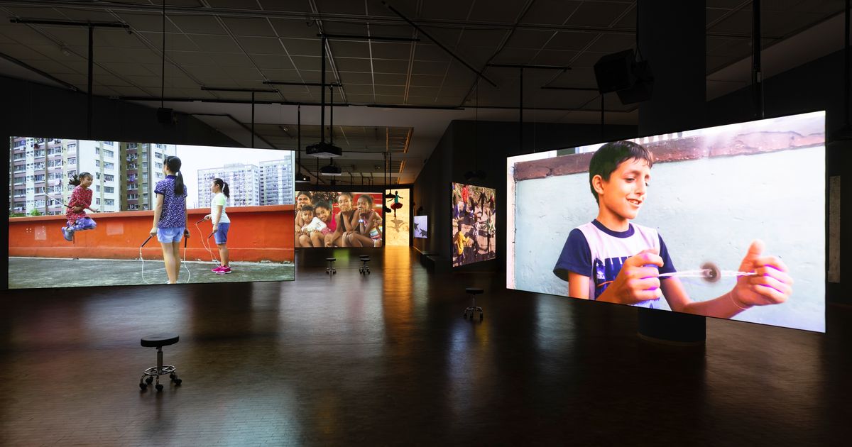Francis Alÿs: Kids Take Over - Announcements - e-flux